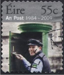 Timbre: An Post 1984-2009 - Postman emptying the mail-box (Irlande(25th ...