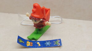 Meal Toy: Girly Elf (Kinder Surprise, Europe(Kinder - Christmas 2022 ...