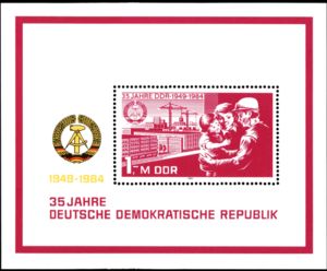Stamp: Housing starts, Family (Germany, Democratic Republic (DDR)(35 ...