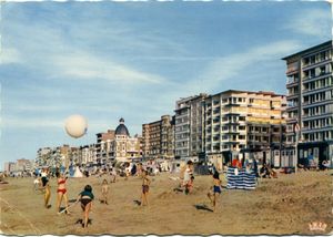 Postcard: COXYDE-BAINS La Plage | KOKSIJDE-BAD - Strand (Belgium ...