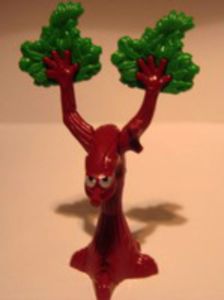 Meal Toy: Angry old tree (Kinder-Überraschung, Weltweit) (Kinder - The ...