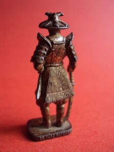 Meal Toy: Samurai-3- / brass (Kinder Surprise, France(Kinder - Samurai ...