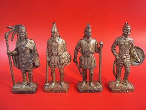 Meal Toy: Incas (1) brass (Kinder Surprise, Europe(Kinder - Incas) Col ...