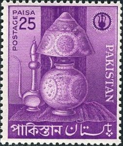 Stamp: Camel Skin Lamp (Pakistan(Small Industries) Mi:PK 172,Sn:PK 169 ...