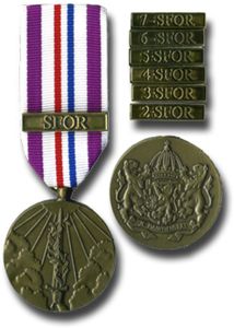 Décoration: Comm medal Stabilisation Force 2001 SFOR (Nations Unies ...