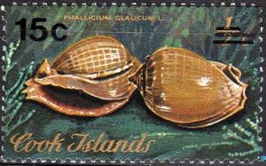 Stamp: Grey Bonnet (Phallicium glaucum) - 15c Surcharge (Cook Islands ...