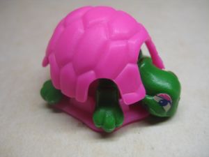 Meal Toy: Turtle, green & pink (Kinder Surprise, Worldwide(Kinder ...