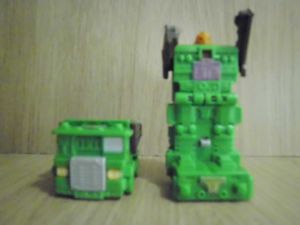 Meal Toy: Transformer - Verde (Fast Food Toys, Venezuela(Transformers ...
