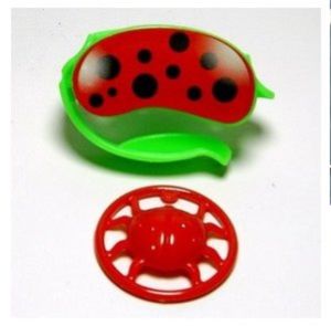 Meal Toy: Ladybug Launcher (Kinder Surprise, Europe) (Kinder - Go Move ...