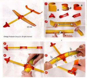 Meal Toy: Yellow (Kinder Surprise, Europe) (Kinder - Go move - Glider ...
