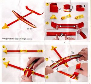 Meal Toy: Red (Kinder Surprise, Europe) (Kinder - Go move - Glider ...