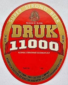 Etiqueta de bebida: Druk 11000 (Bhutan Brewery Pvt. Ltd., ButánCol:BT ...