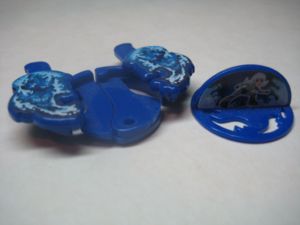 Meal Toy: Dark blue Launcher (Kinder Surprise, Europe(Kinder - Game ...