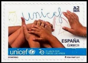 Stamp: 70th Anniversary of UNICEF (Spain) Mi:ES 5174,Sn:ES 4209,Yt:ES ...