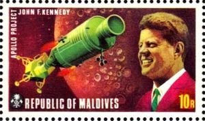 Stamp: Apollo Project & John F. Kennedy (Maldives(Space explorations of ...