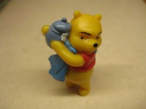 Meal Toy: Winnie the Pooh with honey (Kinder Surprise, Europe) (Winnie ...