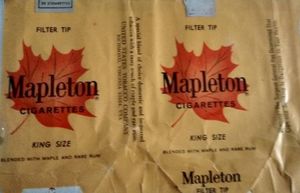 Paquete de Cigarrillos: Mapleton (Estados Unidos de AméricaCol:US-CT-0044