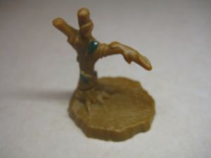 Meal Toy: Dead tree (Kinder Surprise, Europe(Pocahontas) Col:NES-1996-0083