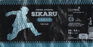 Etiqueta de bebida: Sikaru (Fundació Badalona Capaç, EspañaCol:ES-BEER ...