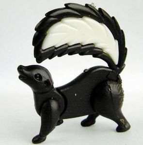 Meal Toy: Skunk (Kinder Surprise, Germany, Federal Republic(Kinder ...