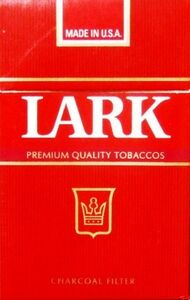 Cigarette Pack: Lark (Japan(Lark) Col:JP-CT-0100