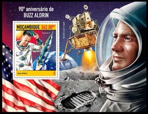 Stamp: 90th Anniversary of the Birth of Buzz Aldrin (Mozambique) (Buzz ...