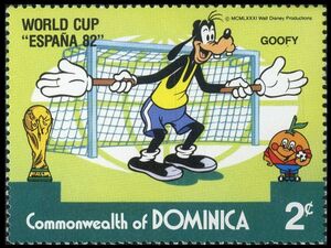 Briefmarke: Disney characters in soccer scenes - Goofy (Dominica) (FIFA ...