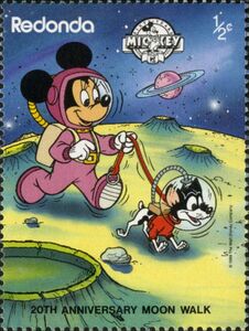 Stamp: Minnie Mouse walks her Dog on the Moon (Redonda(20th Anniversary ...