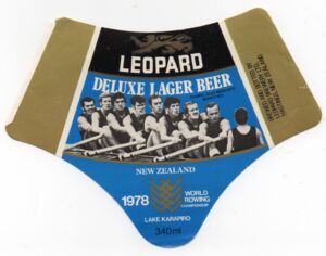 Etiqueta de bebida: Deluxe lager beer (Leopard brewery, Nueva ...