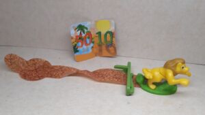 Meal Toy: Lion (Kinder Surprise, Europe(Kinder - Hunters) Col:VV211