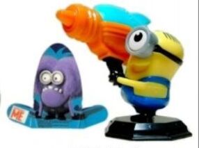Meal Toy: Minion with laser cannon (Kinder Surprise, Italy(Maxi ...