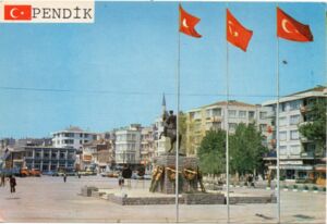 Postais: Pendik - Istanbul, City Square and Atatürk Monument (Turquia ...