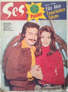 Magazine: Poster Filiz Akın Ve Fenerbahçe Takımı (Türkiye (Turkey)Col ...