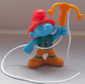 Meal Toy: Climbing Smurf (Kinder Surprise, Europe(Kinder - Smurfs ...