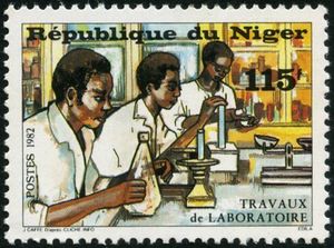 Stamp: Laboratory work - Microscopes (Niger(Medical Science) Mi:NE 821 ...